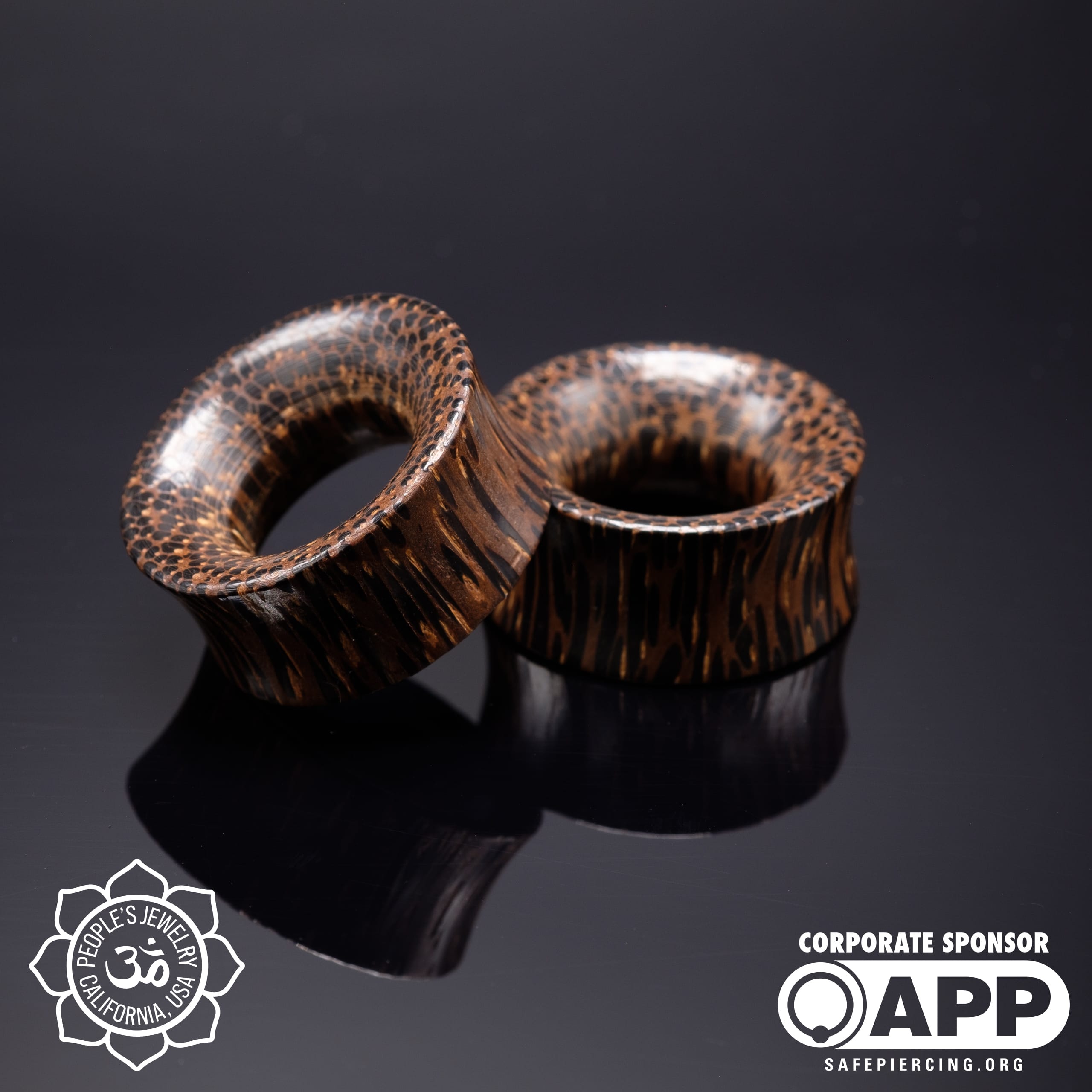 Double Flare Wood Eyelets - Dark Palm – People's Jewelry